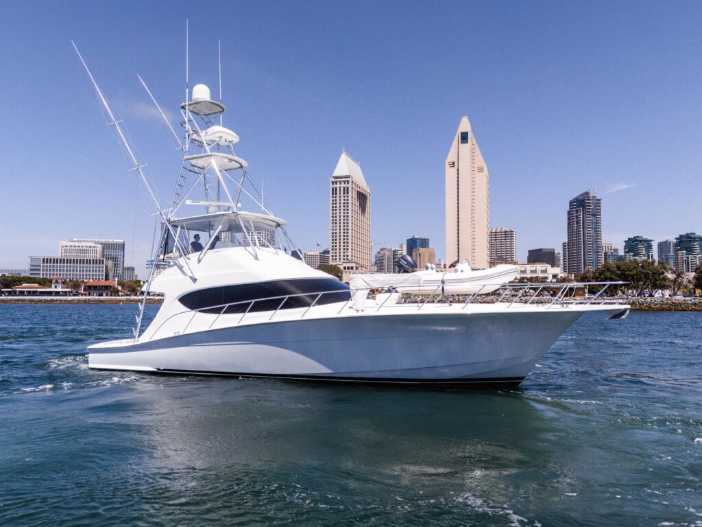 54 ft 2017 Hatteras 54 GT Boats for sale | Kusler Yachts - Sport ...